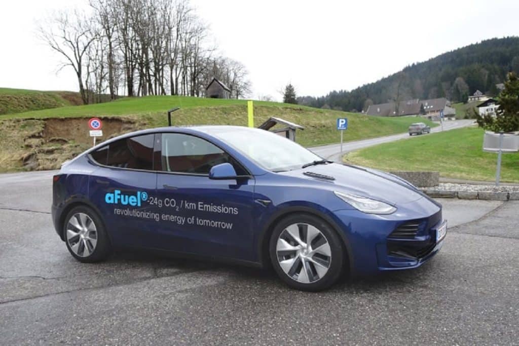 Instead of betting on hydrogen, which Elon Musk calls "stupid," here's ...